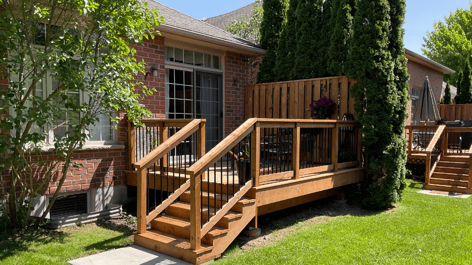4 Ideas to Elevate Your Condo's Backyard Landscaping